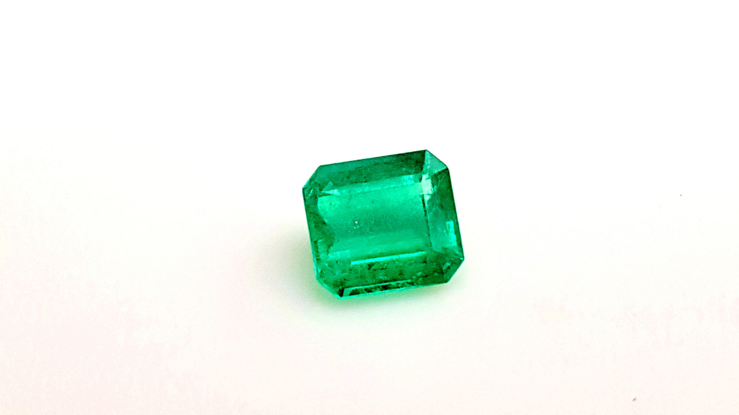 Émeraude | Gemmius | Achat et vente de pierres précieuses et fines
