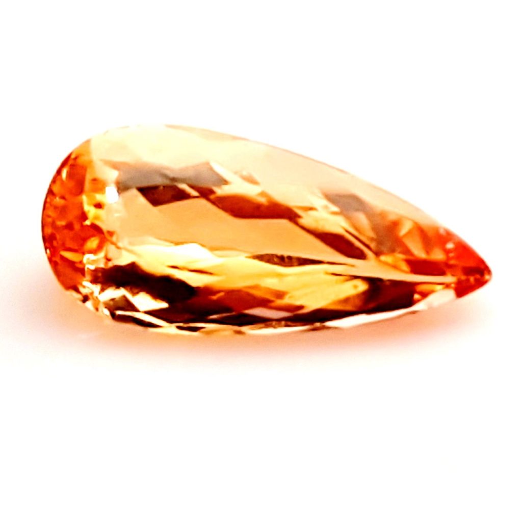 Topaze Impériale | Gemmius | Achat et vente de pierres précieuses et fines