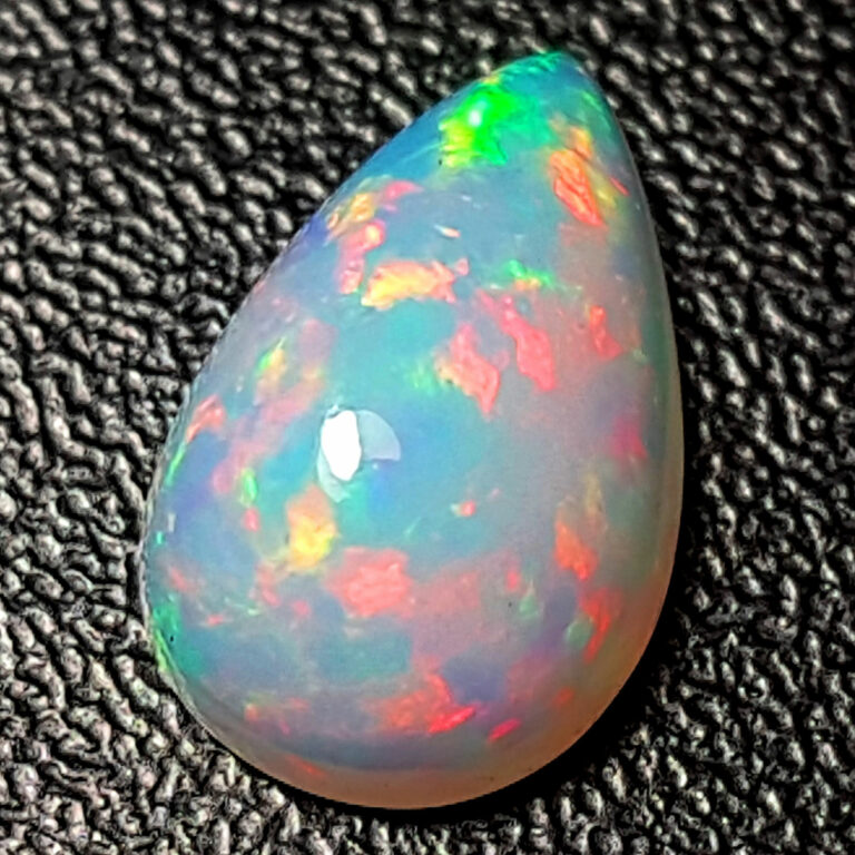 Opales Nobles | Gemmius | Achat et vente de pierres précieuses et fines