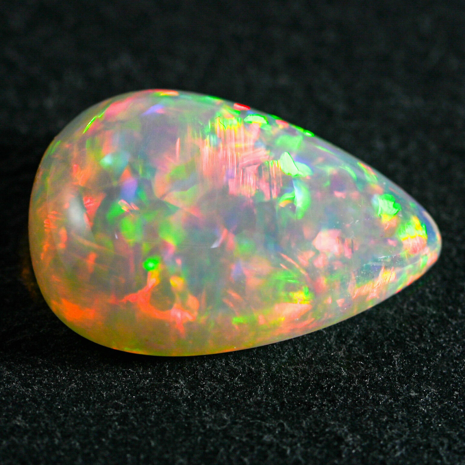 Opales Nobles | Gemmius | Achat et vente de pierres précieuses et fines